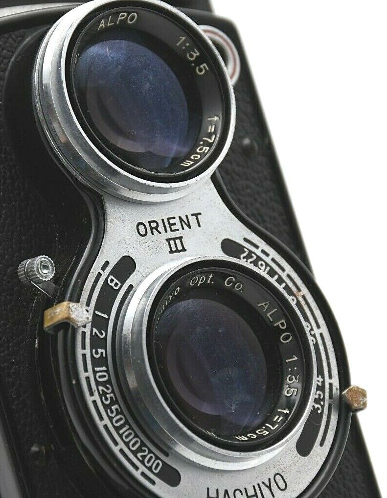 How a Twin Lens Reflex Camera Works | Vintage Shop Japan